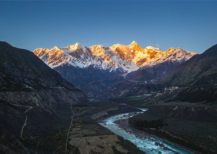 Route 2: Nyingchi, Lhasa-Golmud High-speed Railway, Snowy Tibet ...